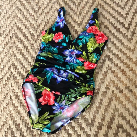 Ruby Ribbon | Swim | Nwot Ruby Ribbon Shapeware Swimsuit Tropical ...
